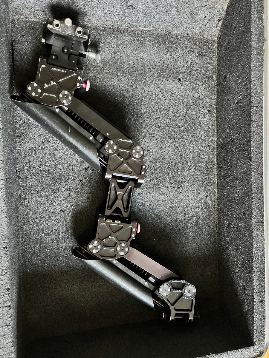 Master Arm + Ultra Vest + Flight Case - Steadicam Marketplace - For ...