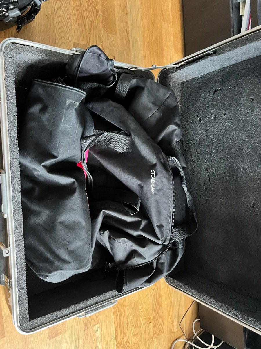 Master Arm + Ultra Vest + Flight Case - Steadicam Marketplace - For ...